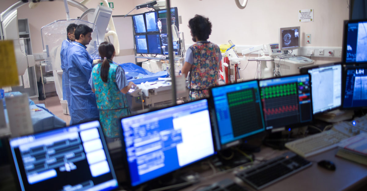 Wireless in-heart microcomputer launched in clinical trial – NIHR ...